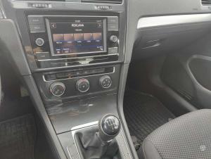 Grey Volkswagen Golf 2017 in Vilnius, with an engine capacity of 1.40 L and mileage of 224 thousand km for 6950 €, photo 12 on AUTOMOTO.COM.LV
