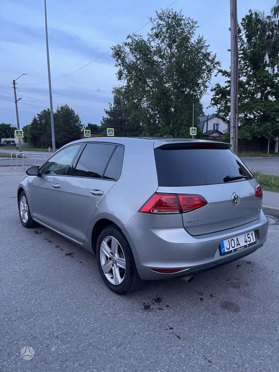 Pelēks Volkswagen Golf 2017 Kauņa, ar dzinēja tilpumu 1.60 L un nobraukumu 520 tūkst. km par 3300 €, foto 7 vietnē AUTOMOTO.COM.LV