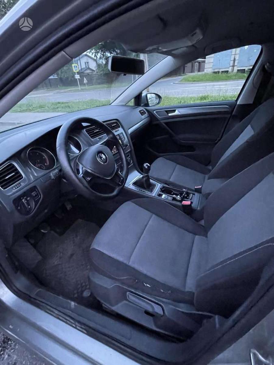 Pelēks Volkswagen Golf 2017 Kauņa, ar dzinēja tilpumu 1.60 L un nobraukumu 520 tūkst. km par 3300 €, foto 9 vietnē AUTOMOTO.COM.LV