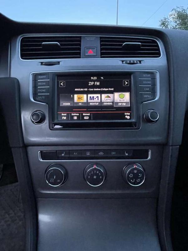 Grey Volkswagen Golf 2017 in Kaunas, with an engine capacity of 1.60 L and mileage of 520 thousand km for 3300 €, photo 10 on AUTOMOTO.COM.LV