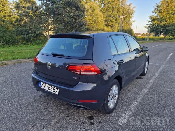 Grey Volkswagen Golf 2017 in Riga, with an engine capacity of 1.40 L and mileage of 148 thousand km for 8999 €, photo 4 on AUTOMOTO.COM.LV