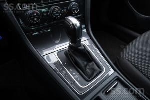 Pelēks Volkswagen Golf 2017 Rīga, ar dzinēja tilpumu 1.40 L un nobraukumu 134 tūkst. km par 10950 €, foto 15 vietnē AUTOMOTO.COM.LV