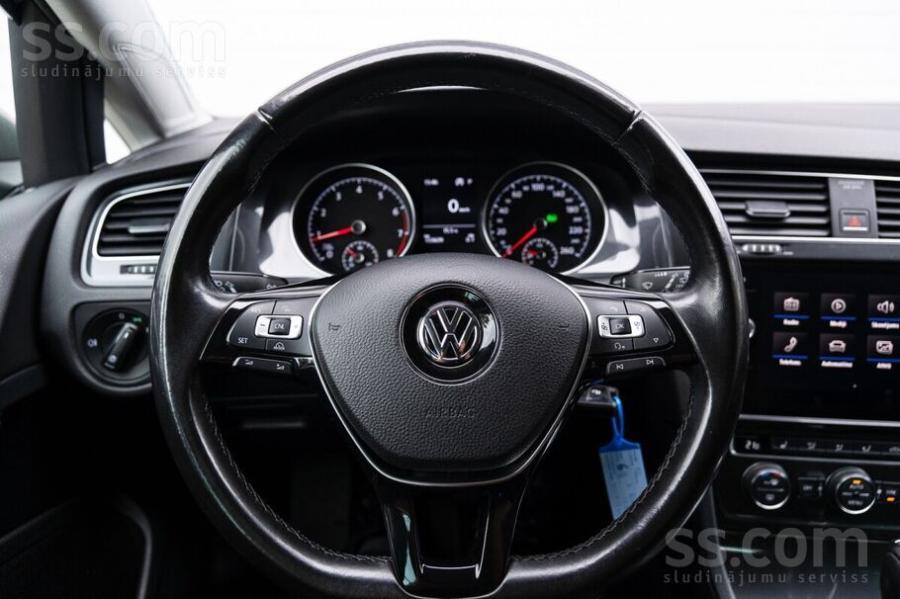 Pelēks Volkswagen Golf 2017 Rīga, ar dzinēja tilpumu 1.40 L un nobraukumu 134 tūkst. km par 10950 €, foto 17 vietnē AUTOMOTO.COM.LV