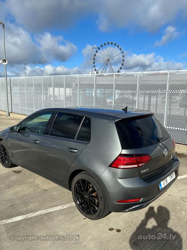 Volkswagen Golf 2017 Tallina vietnē Pelēks Volkswagen Golf 2017 Tallina, ar dzinēja tilpumu 1.40 L un nobraukumu 110 tūkst. km par 11999 €, foto 7 vietnē AUTOMOTO.COM.LV