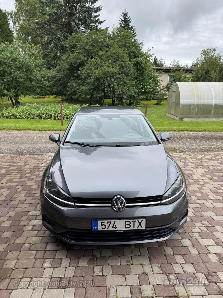 Grey Volkswagen Golf 2017 in Tallinn, with an engine capacity of 1.40 L and mileage of 152 thousand km for 10700 €, photo 1 on AUTOMOTO.COM.LV