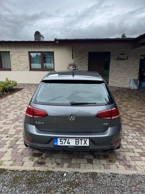 Grey Volkswagen Golf 2017 in Tallinn, with an engine capacity of 1.40 L and mileage of 152 thousand km for 10700 €, photo 5 on AUTOMOTO.COM.LV