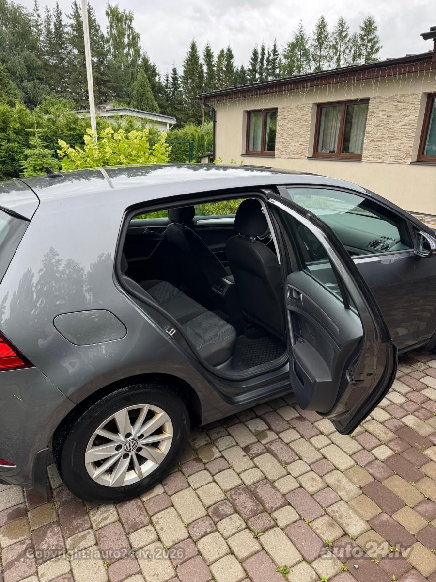 Grey Volkswagen Golf 2017 in Tallinn, with an engine capacity of 1.40 L and mileage of 152 thousand km for 10700 €, photo 12 on AUTOMOTO.COM.LV