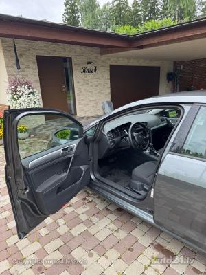 Grey Volkswagen Golf 2017 in Tallinn, with an engine capacity of 1.40 L and mileage of 152 thousand km for 10700 €, photo 14 on AUTOMOTO.COM.LV