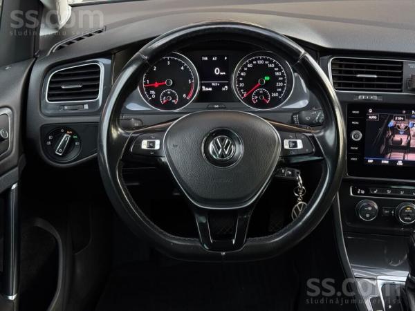 Grey Volkswagen Golf 2017 in Valmiera, with an engine capacity of 1.60 L and mileage of 266 thousand km for 7900 €, photo 7 on AUTOMOTO.COM.LV