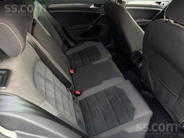 Grey Volkswagen Golf 2017 in Valmiera, with an engine capacity of 1.60 L and mileage of 266 thousand km for 7900 €, photo 8 on AUTOMOTO.COM.LV