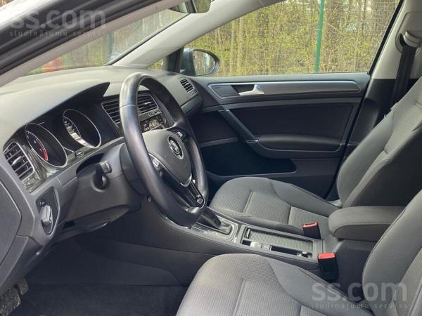 Pelēks Volkswagen Golf 2018 Rīga, ar dzinēja tilpumu 1.40 L un nobraukumu 0 tūkst. km par 12399 €, foto 10 vietnē AUTOMOTO.COM.LV