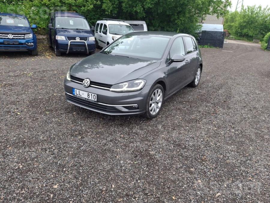 Grey Volkswagen Golf 2018 in Riga, with an engine capacity of 1.50 L and mileage of 56 thousand km for 9800 €, photo 1 on AUTOMOTO.COM.LV