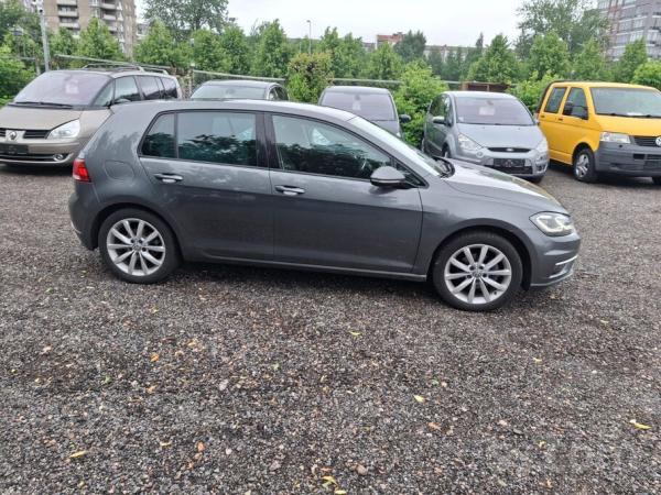 Pelēks Volkswagen Golf 2018 Rīga, ar dzinēja tilpumu 1.50 L un nobraukumu 56 tūkst. km par 9800 €, foto 5 vietnē AUTOMOTO.COM.LV