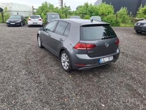 Grey Volkswagen Golf 2018 in Riga, with an engine capacity of 1.50 L and mileage of 56 thousand km for 9800 €, photo 7 on AUTOMOTO.COM.LV