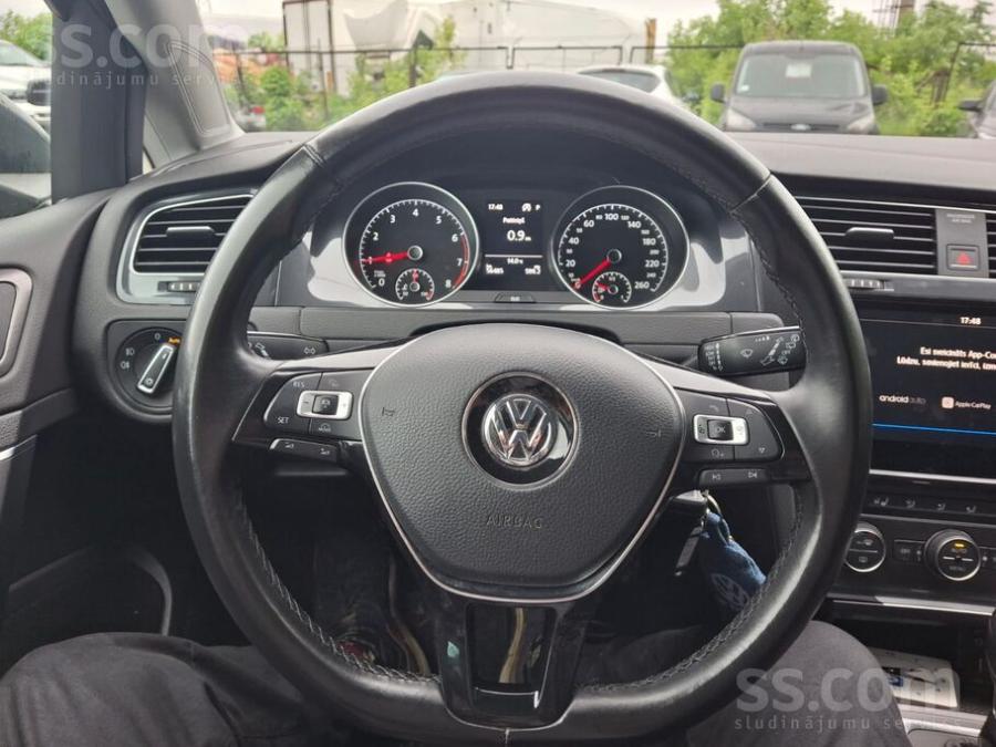 Grey Volkswagen Golf 2018 in Riga, with an engine capacity of 1.50 L and mileage of 56 thousand km for 9800 €, photo 12 on AUTOMOTO.COM.LV