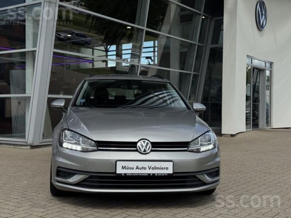 Grey Volkswagen Golf 2018 in Valmiera, with an engine capacity of 1.60 L and mileage of 209 thousand km for 9900 €, photo 2 on AUTOMOTO.COM.LV
