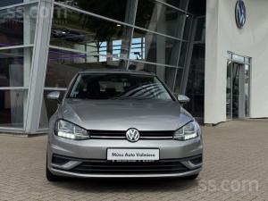 Grey Volkswagen Golf 2018 in Valmiera, with an engine capacity of 1.60 L and mileage of 209 thousand km for 9900 €, photo 2 on AUTOMOTO.COM.LV