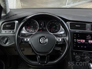Grey Volkswagen Golf 2018 in Valmiera, with an engine capacity of 1.60 L and mileage of 209 thousand km for 9900 €, photo 10 on AUTOMOTO.COM.LV