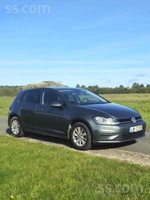 Grey Volkswagen Golf 2018 in Ventspils, with an engine capacity of 1.40 L and mileage of 92 thousand km for 13900 €, photo 3 on AUTOMOTO.COM.LV