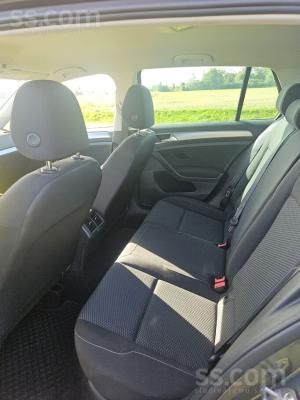 Grey Volkswagen Golf 2018 in Ventspils, with an engine capacity of 1.40 L and mileage of 92 thousand km for 13900 €, photo 6 on AUTOMOTO.COM.LV