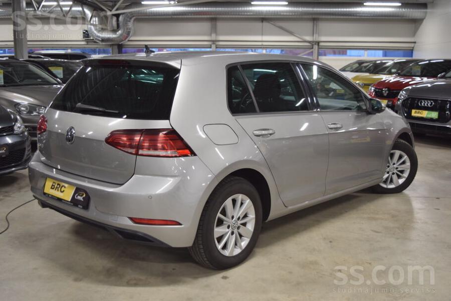 Pelēks Volkswagen Golf 2018 Rīga, ar dzinēja tilpumu 1.60 L un nobraukumu 153 tūkst. km par 9200 €, foto 2 vietnē AUTOMOTO.COM.LV