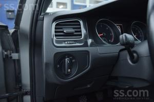 Pelēks Volkswagen Golf 2018 Rīga, ar dzinēja tilpumu 1.60 L un nobraukumu 153 tūkst. km par 9200 €, foto 9 vietnē AUTOMOTO.COM.LV