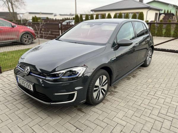 Pelēks Volkswagen Golf 2018 Kauņa, ar dzinēja tilpumu 0.00 L un nobraukumu 97 tūkst. km par 13200 €, foto 1 vietnē AUTOMOTO.COM.LV