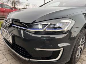 Pelēks Volkswagen Golf 2018 Kauņa, ar dzinēja tilpumu 0.00 L un nobraukumu 97 tūkst. km par 13200 €, foto 11 vietnē AUTOMOTO.COM.LV
