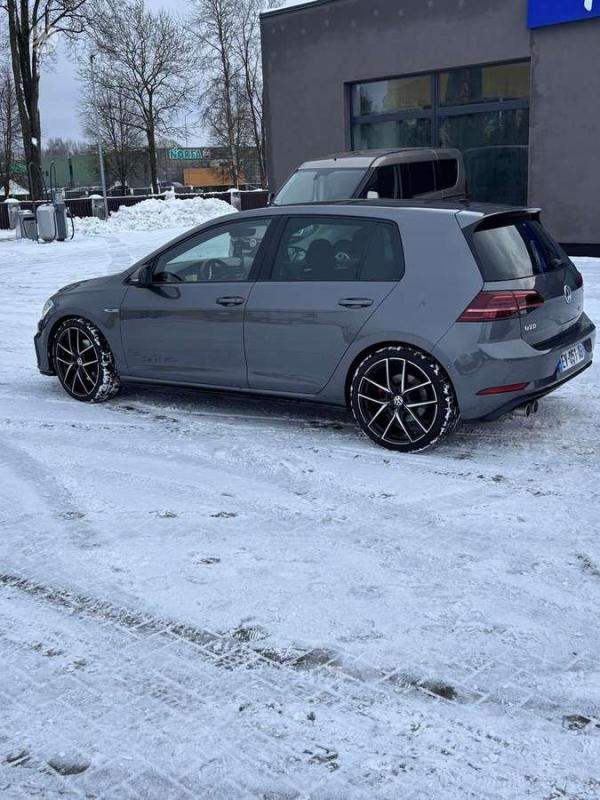 Grey Volkswagen Golf 2018 in Taurage, with an engine capacity of 1.97 L and mileage of 173 thousand km for 14900 €, photo 5 on AUTOMOTO.COM.LV