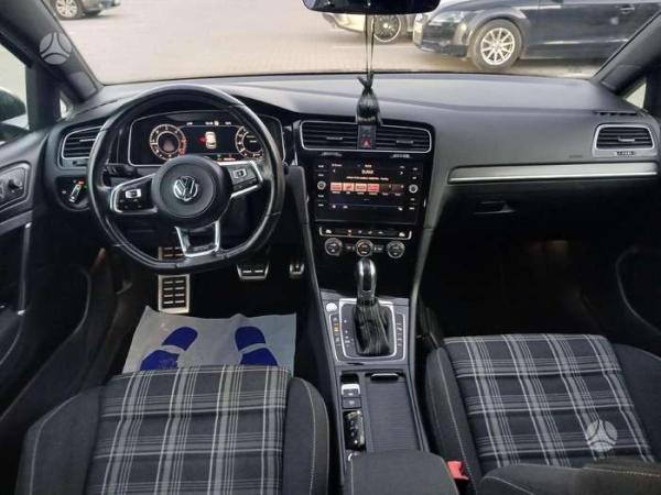 Grey Volkswagen Golf 2018 in Taurage, with an engine capacity of 1.97 L and mileage of 173 thousand km for 14900 €, photo 9 on AUTOMOTO.COM.LV