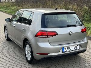 Pelēks Volkswagen Golf 2018 Viļņa, ar dzinēja tilpumu 1.00 L un nobraukumu 75 tūkst. km par 10500 €, foto 3 vietnē AUTOMOTO.COM.LV