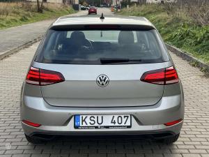 Pelēks Volkswagen Golf 2018 Viļņa, ar dzinēja tilpumu 1.00 L un nobraukumu 75 tūkst. km par 10500 €, foto 4 vietnē AUTOMOTO.COM.LV