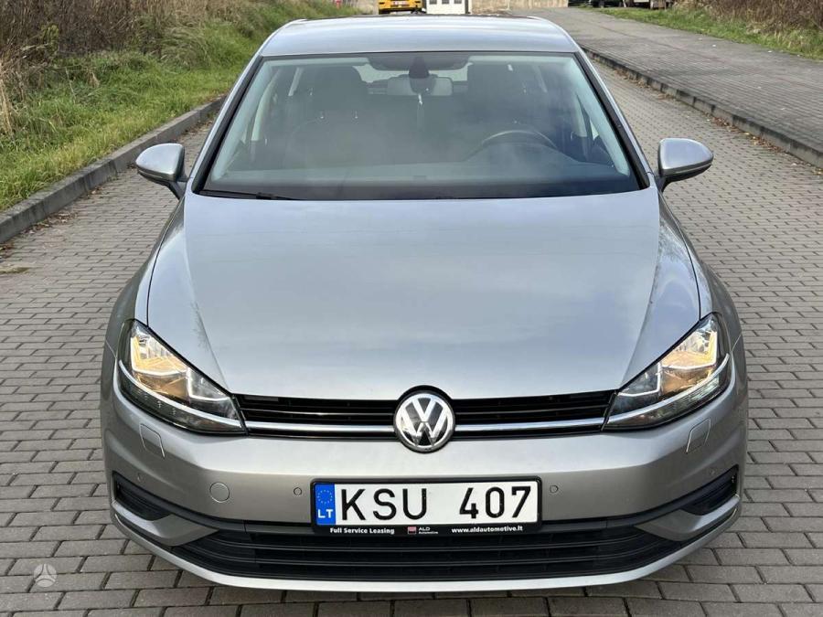 Pelēks Volkswagen Golf 2018 Viļņa, ar dzinēja tilpumu 1.00 L un nobraukumu 75 tūkst. km par 10500 €, foto 7 vietnē AUTOMOTO.COM.LV