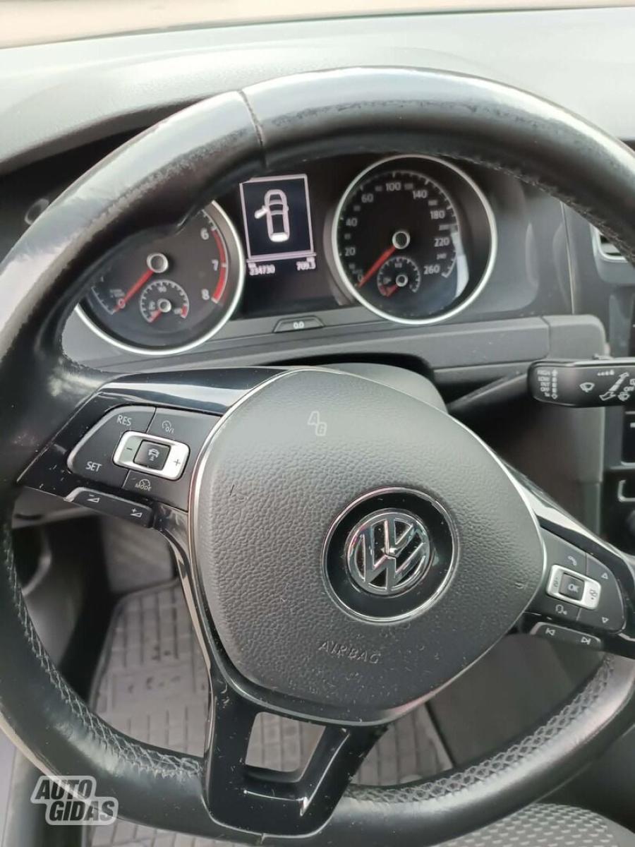 Grey Volkswagen Golf 2018 in Jonava, with an engine capacity of 1.40 L and mileage of 243 thousand km for 8400 €, photo 7 on AUTOMOTO.COM.LV