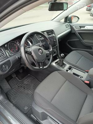 Grey Volkswagen Golf 2018 in Jonava, with an engine capacity of 1.40 L and mileage of 243 thousand km for 8400 €, photo 8 on AUTOMOTO.COM.LV