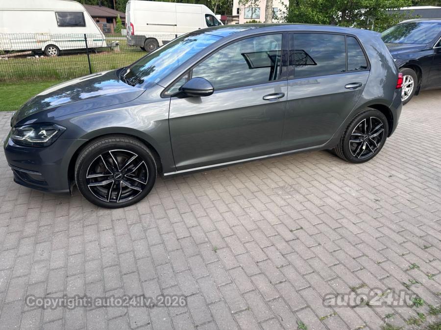 Grey Volkswagen Golf 2018 in Parnu, with an engine capacity of 1.40 L and mileage of 91 thousand km for 11900 €, photo 3 on AUTOMOTO.COM.LV