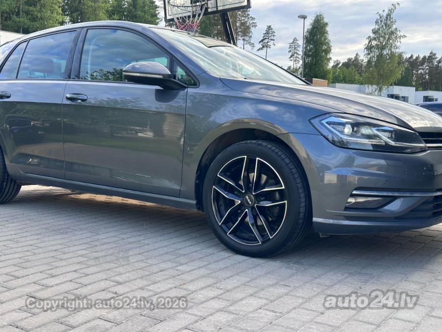 Grey Volkswagen Golf 2018 in Parnu, with an engine capacity of 1.40 L and mileage of 91 thousand km for 11900 €, photo 8 on AUTOMOTO.COM.LV