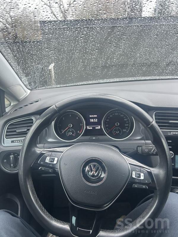 Grey Volkswagen Golf 2018 in Riga, with an engine capacity of 1.60 L and mileage of 216 thousand km for 7000 €, photo 9 on AUTOMOTO.COM.LV