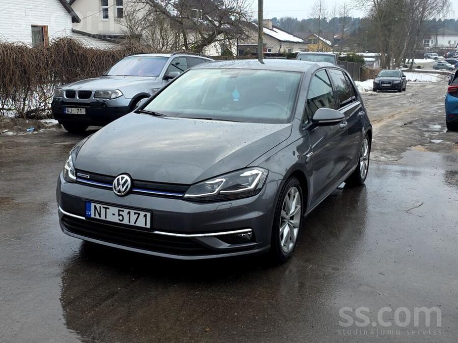 Pelēks Volkswagen Golf 2018 Rīga, ar dzinēja tilpumu 1.50 L un nobraukumu 174 tūkst. km par 11000 €, foto 1 vietnē AUTOMOTO.COM.LV