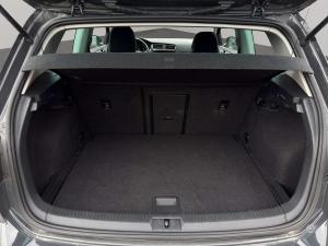 Grey Volkswagen Golf 2018 in Kaunas, with an engine capacity of 1.40 L and mileage of 176 thousand km for 9499 €, photo 11 on AUTOMOTO.COM.LV