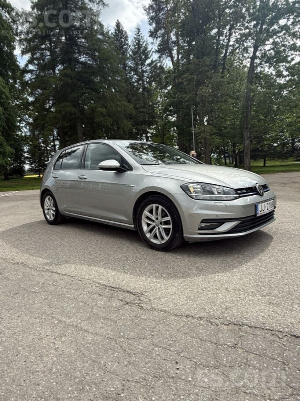 Grey Volkswagen Golf 2018 in Jelgava, with an engine capacity of 1.50 L and mileage of 57 thousand km for 13000 €, photo 6 on AUTOMOTO.COM.LV