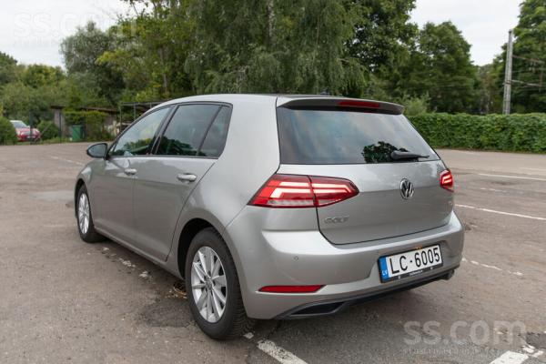 Grey Volkswagen Golf 2018 in Riga, with an engine capacity of 1.60 L and mileage of 216 thousand km for 6600 €, photo 5 on AUTOMOTO.COM.LV