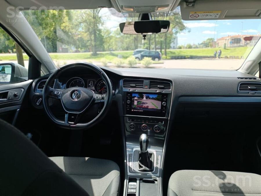 Grey Volkswagen Golf 2018 in Jelgava, with an engine capacity of 1.60 L and mileage of 157 thousand km for 10200 €, photo 6 on AUTOMOTO.COM.LV