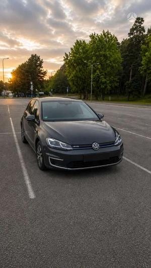Pelēks Volkswagen Golf 2018 Kauņa, ar dzinēja tilpumu 0.00 L un nobraukumu 100 tūkst. km par 10000 €, foto 6 vietnē AUTOMOTO.COM.LV