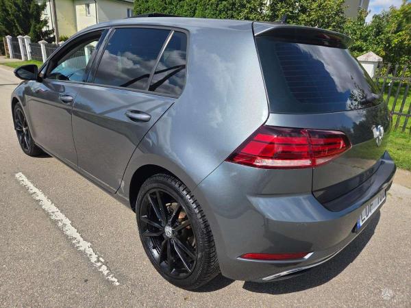 Grey Volkswagen Golf 2018 in Mazeikiai, with an engine capacity of 1.80 L and mileage of 115 thousand km for 11259 €, photo 4 on AUTOMOTO.COM.LV