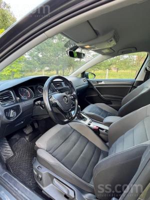 Grey Volkswagen Golf 2018 in Talsi, with an engine capacity of 1.50 L and mileage of 99 thousand km for 13800 €, photo 6 on AUTOMOTO.COM.LV
