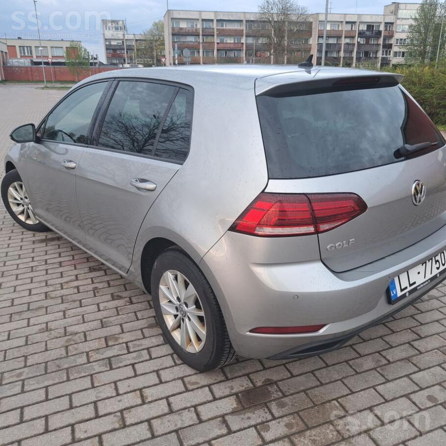 Pelēks Volkswagen Golf 2018 Rīga, ar dzinēja tilpumu 1.60 L un nobraukumu 124 tūkst. km par 11800 €, foto 5 vietnē AUTOMOTO.COM.LV