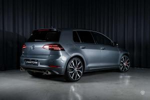 Pelēks Volkswagen Golf 2018 Viļņa, ar dzinēja tilpumu 1.98 L un nobraukumu 139 tūkst. km par 18999 €, foto 5 vietnē AUTOMOTO.COM.LV