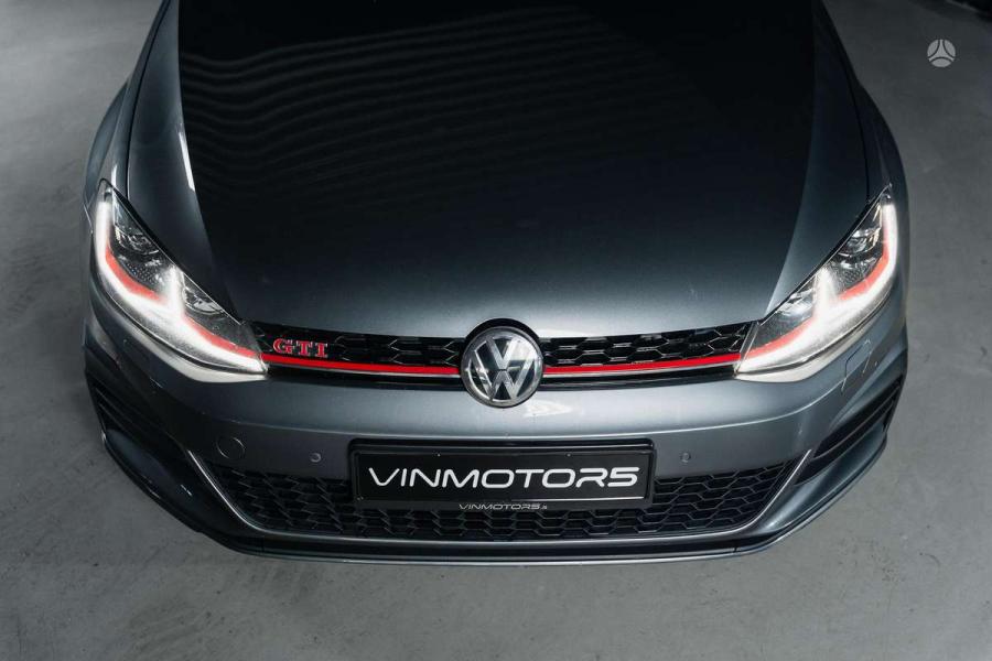 Pelēks Volkswagen Golf 2018 Viļņa, ar dzinēja tilpumu 1.98 L un nobraukumu 139 tūkst. km par 18999 €, foto 13 vietnē AUTOMOTO.COM.LV