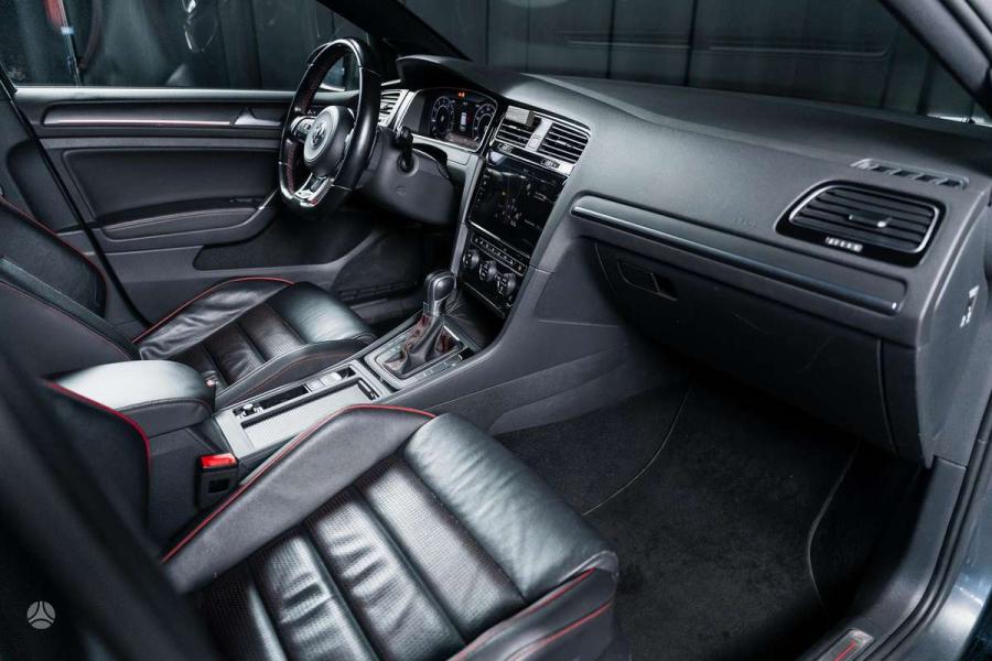 Pelēks Volkswagen Golf 2018 Viļņa, ar dzinēja tilpumu 1.98 L un nobraukumu 139 tūkst. km par 18999 €, foto 30 vietnē AUTOMOTO.COM.LV